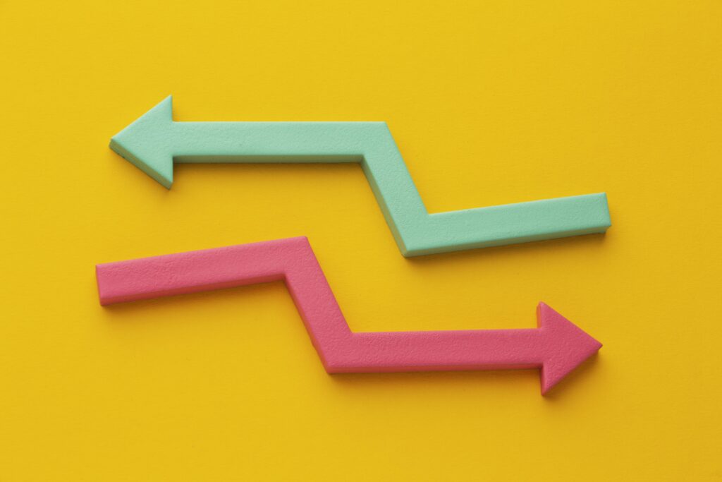Personalized CX: Bi-Directional Comm. Boosts Engagement